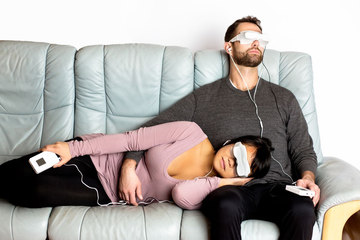 17 Meditation Devices and Apps For a More Mindful 2025